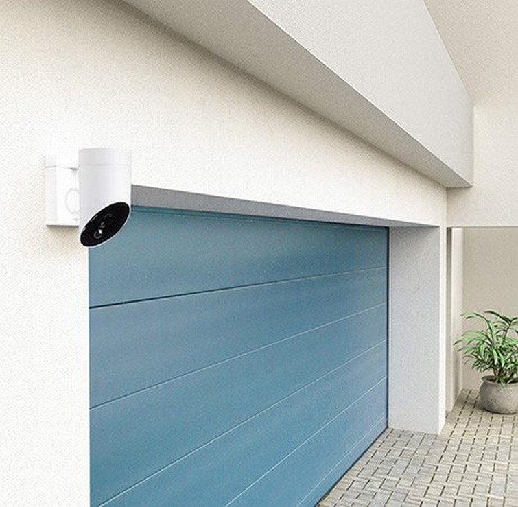 Smart Outdoor Cameras for Home Safety & Monitoring | Somfy Lebanon
